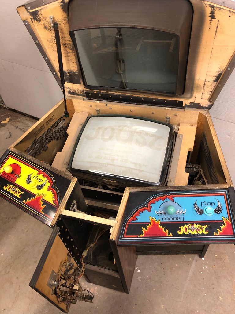 Joust Cocktail – Restoration – Lakeside Arcade